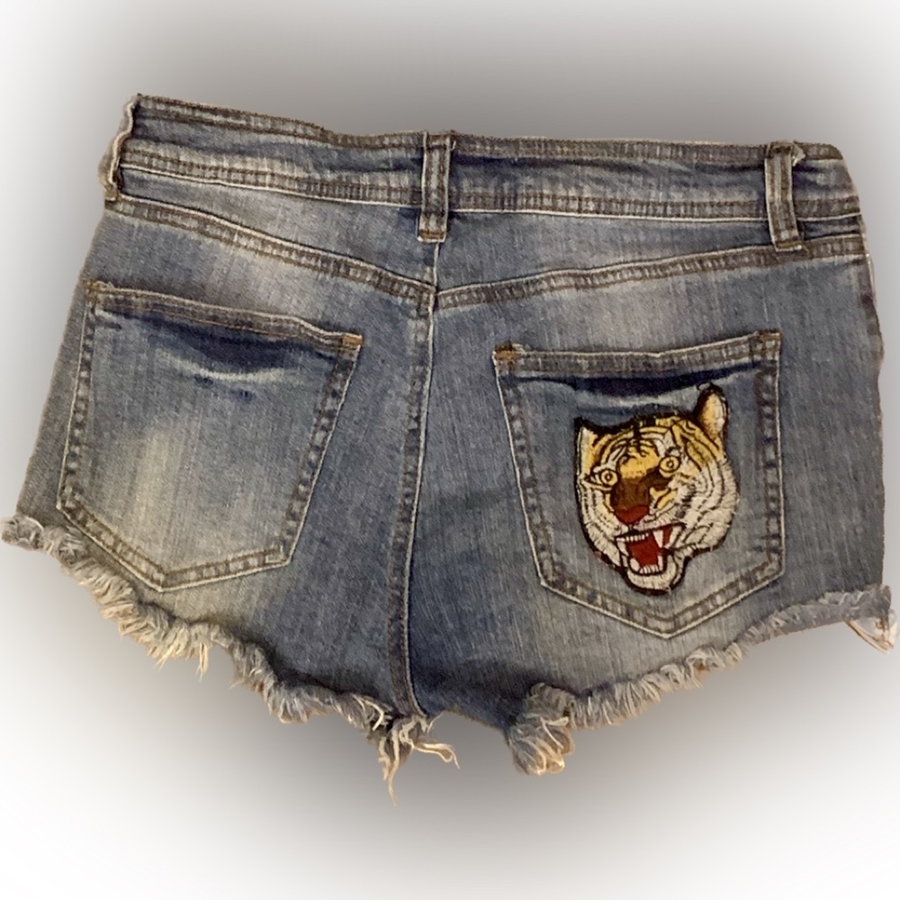 Refuge Distressed Cut-Off Blue Jean Denim Shorts Tige… - Gem